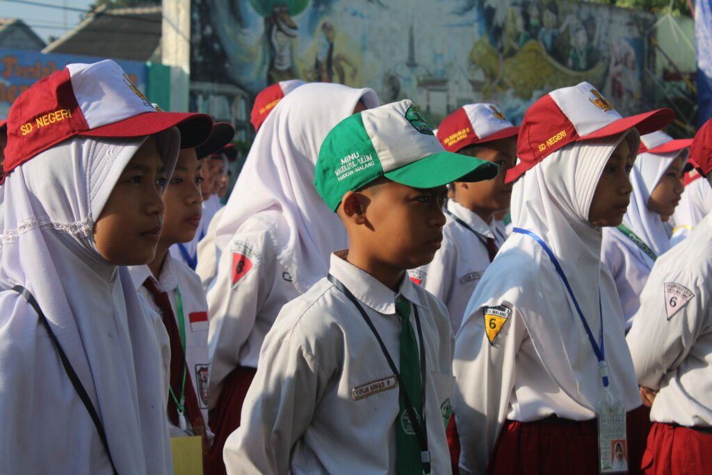 Peserta Didik Baru Ikuti MPLS di SMPN 20 Malang - SMP NEGERI 20 KOTA MALANG